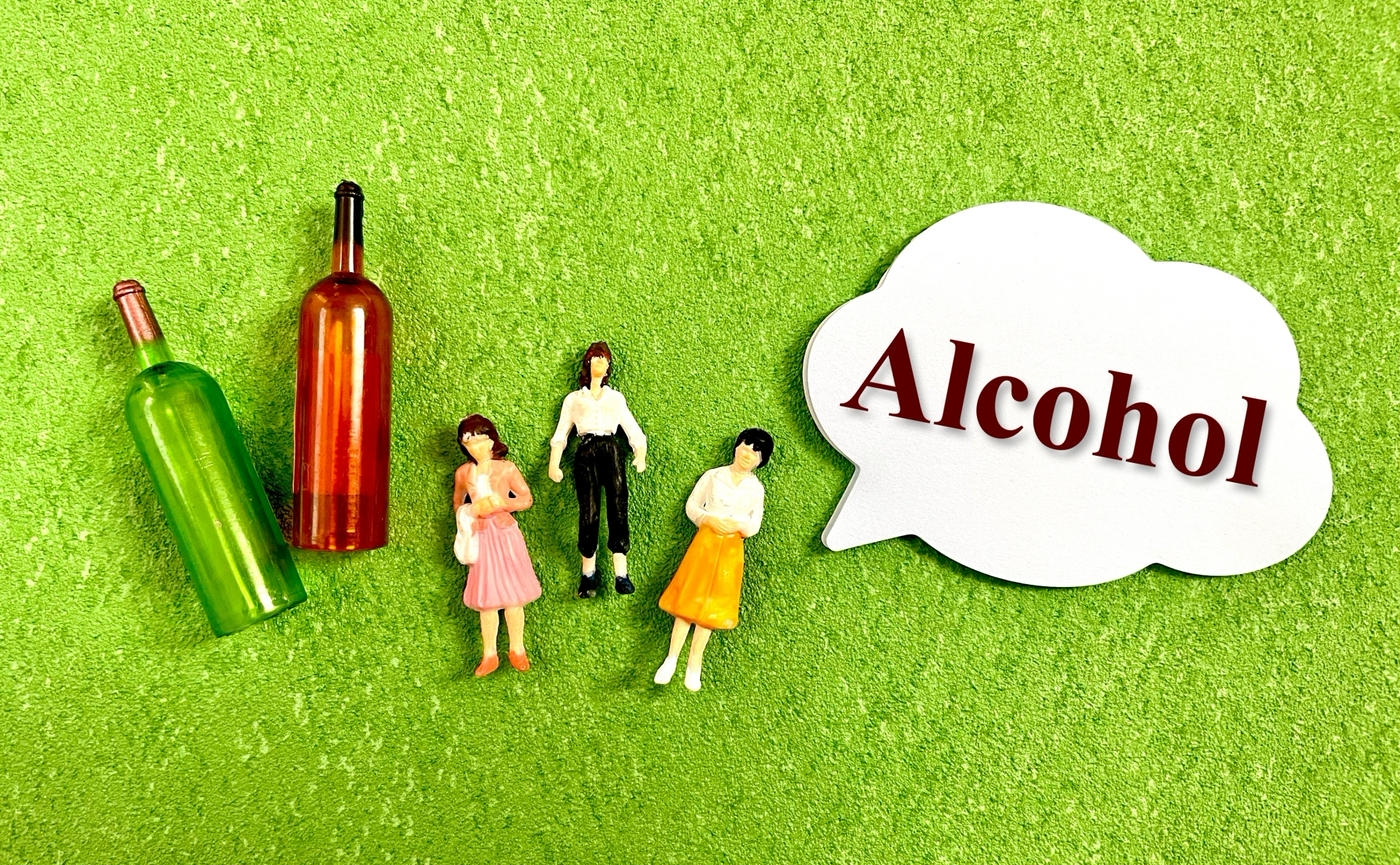 飲み過ぎた翌朝必読!二日酔いをなるべく早く治す方法や未然に防ぐ対策を「薬剤師」が解説します! トクバイニュース